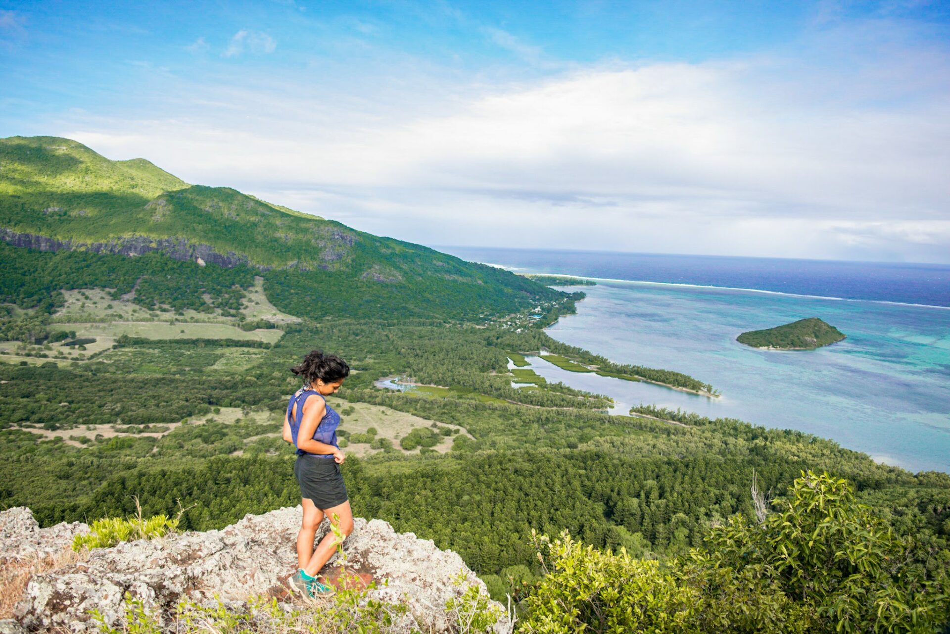 Best Packing Tips: How to Pack Efficiently for Long Trips - Meander Wander